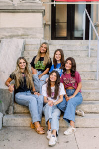 Graduation Pictures with GBHS Friends - jordanwestphoto.com